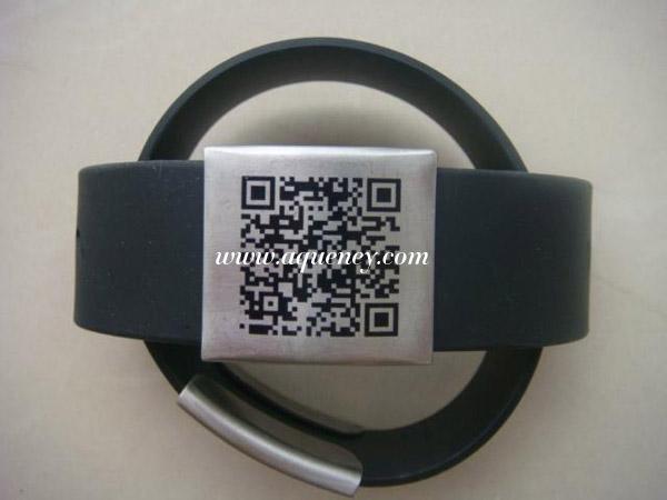 Unique QR Code on Stainless Steel Metal Custom size QR code ID Plate QR ...